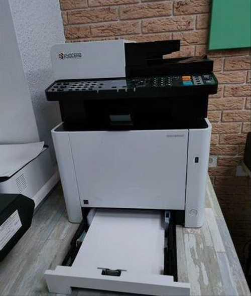 Принтер мфу Kyocera Ecosys M5521cdn