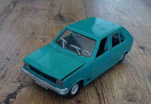 Модель автомобиля "Peugeot 104" (масштаб 1:25)