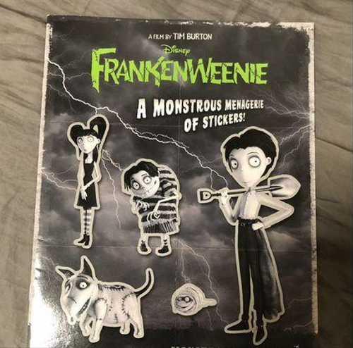Книжка с наклейками Франкенвини Frankenweenie