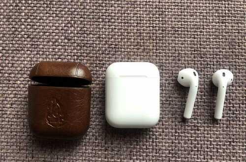 Наушники airpods 1 поколения. Air pods 1. АИР подс про 1 есть ли разъем под шнурок.