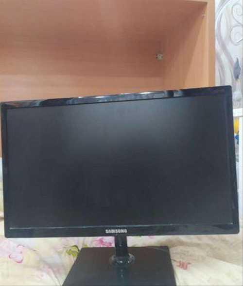 Телевизор монитор Samsung LED 21.5 (54см)