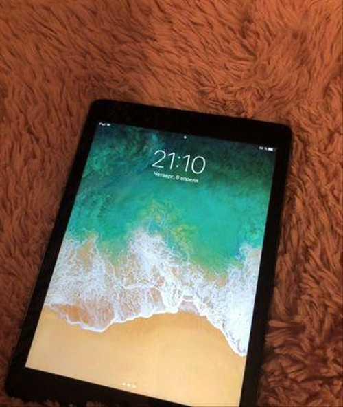 Apple iPad Air 16GB MD791RU-A