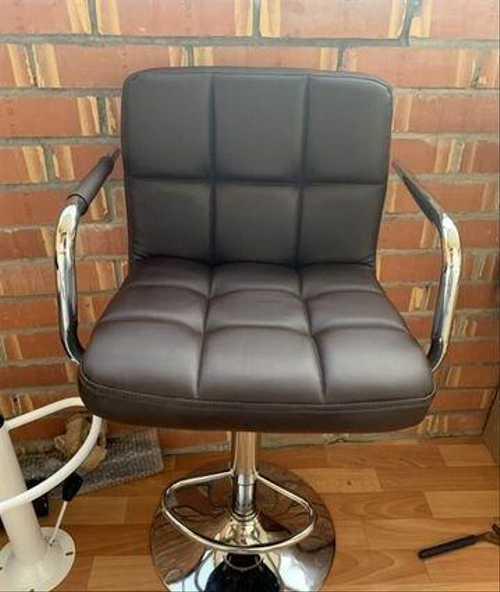 Барный стул для бровиста коричневый крюгер арм