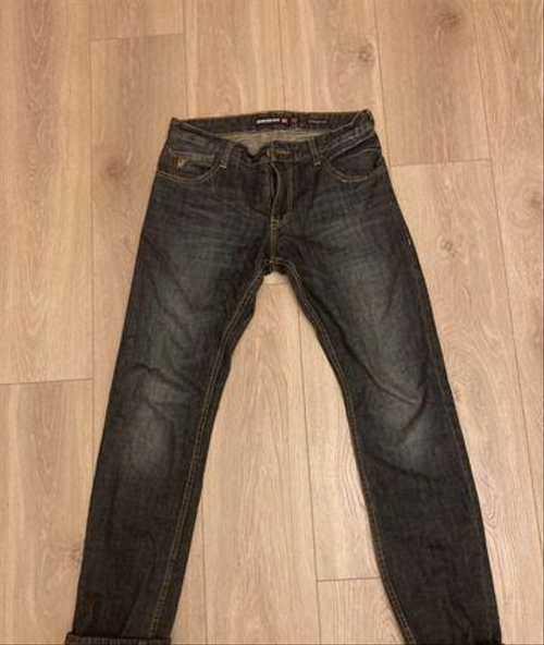 Джинсы Quicksilver