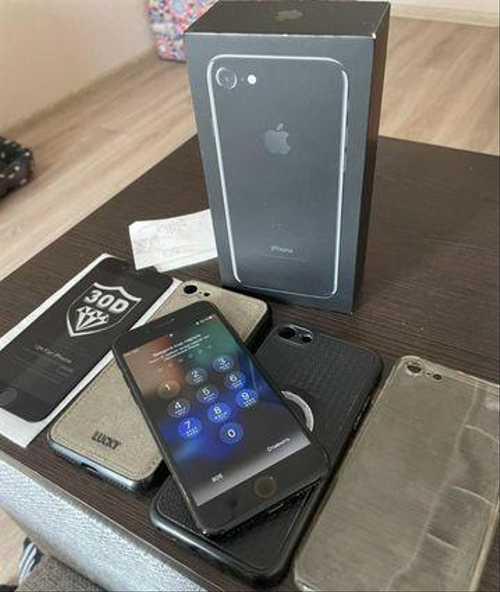 Телефон iPhone7 Jet Black 32 gb