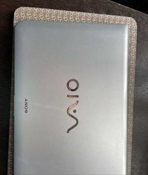 Ноутбук Sony Vaio vpcea3M1R