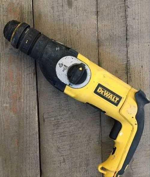 Перфоратор Dewalt sds + бу на запчасти