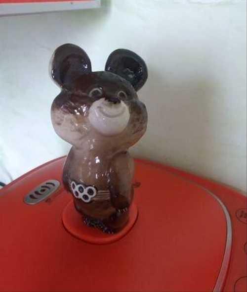 Фарфоровая статуэтка Мишка олимпийский