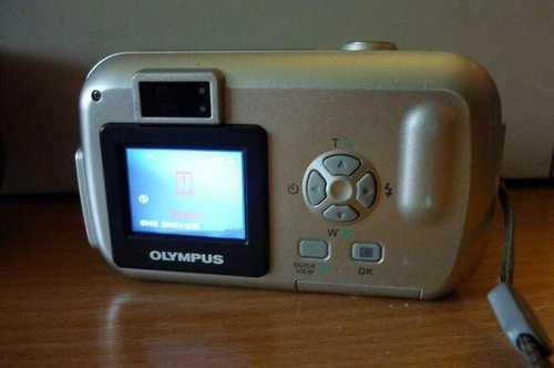 Цифровой фотоаппарат Olympus C-160, б/у