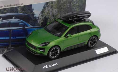 1:43 Porsche Macan II 2019 - with roof box green