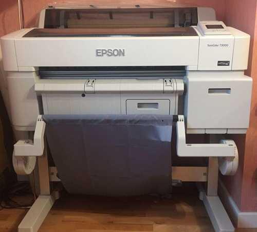 Плоттер (Принтер) Epson T3000 в рабочем состоянии