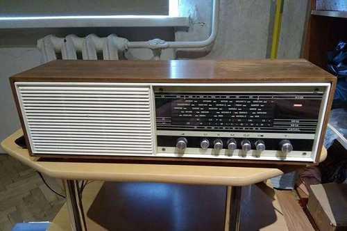 Радиоприемник немецкий оригинальный раритет 1970 г