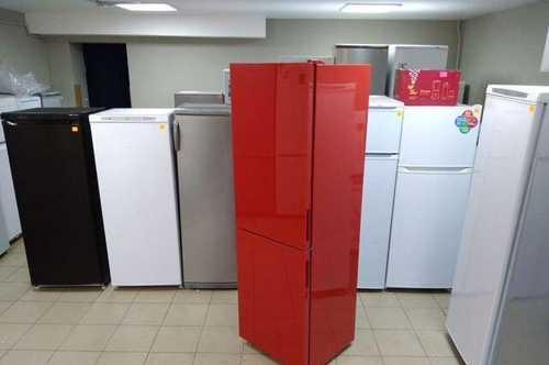 Новый холодильник NordFrost красный