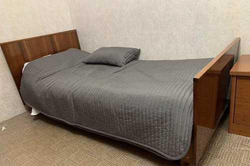 Кровать 1,5 сп., деревянная, с матрасом