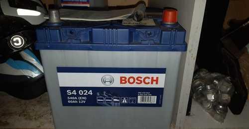 Аккумулятор Bosch s4 024 (60 Ah 12v)