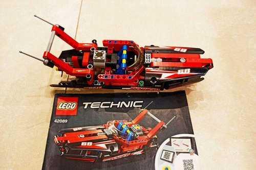 Lego Technic Моторная лодка