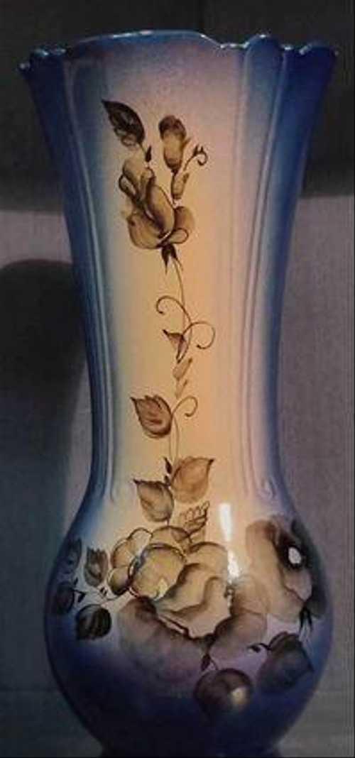 Высокая интерьерная ваза Розы винтаж
