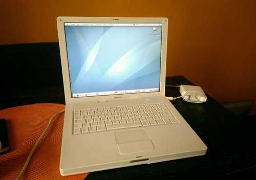 Apple MacBook iBook G4