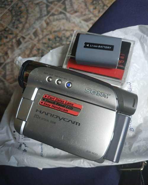 Видеокамера Sony DCR-HC23