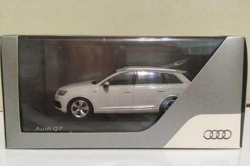 Audi Q7 Spark 1\43