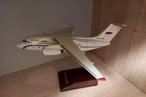 Модель самолёта ан-148 Россия 1/100