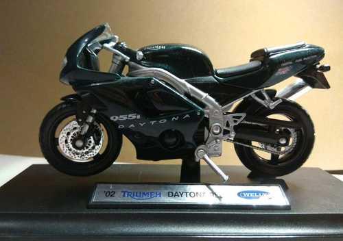 Модель мотоцикла Triumph Daytona 955i