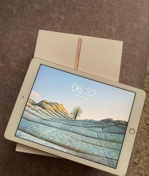 Продам iPad 2018 32гб