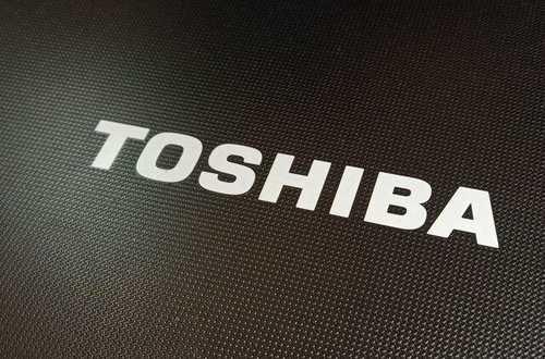 Отличный Ноутбук Toshiba Intel i3 + лицензия