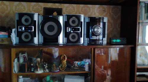 Музыкальный центр Sony