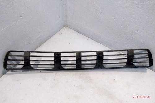 S1006676 Решетка в бампер audi A4 B5 центральная