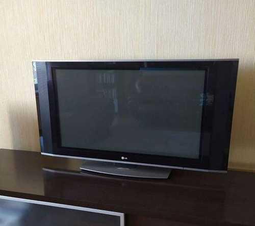 Плазменный телевизор LG