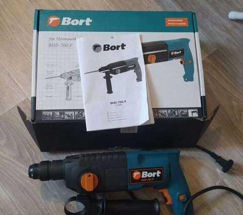 Перфоратор Bort BHD-700-P