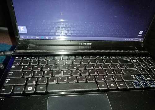 Ноутбук Samsung NP305V5A