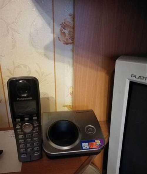 2 трубки Panasonic KX-TG7205RU + KX-TGA721RU б/у
