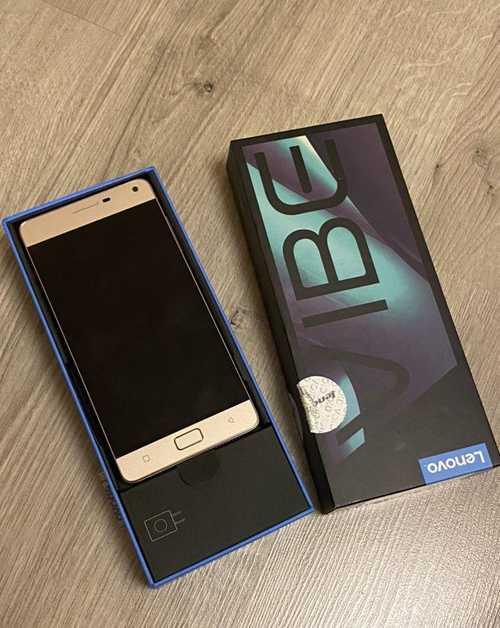 Смартфон Lenovo vibe p1