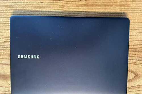 Ноутбук Samsung NP900X3C
