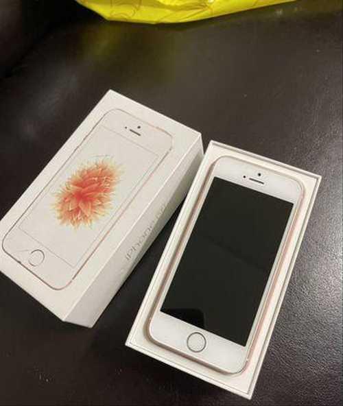 iPhone 5se 64gb розовый