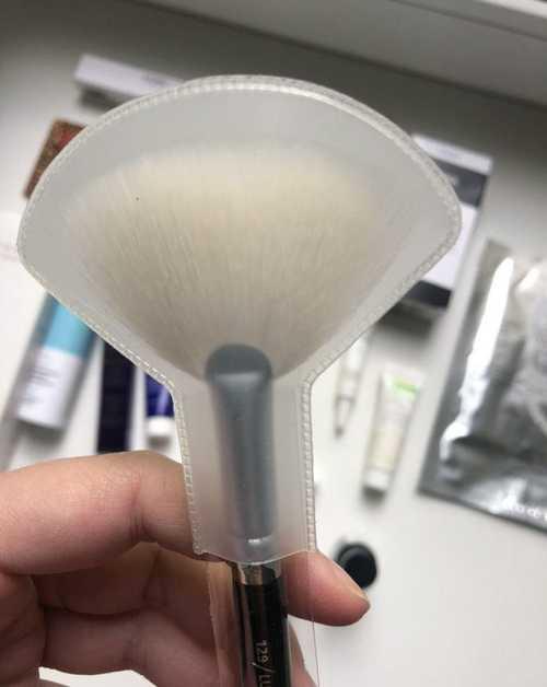 Веерная кисть Zoeva Luxe Fan Brush