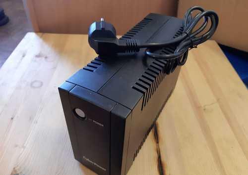 Ибп CyberPower UT650E