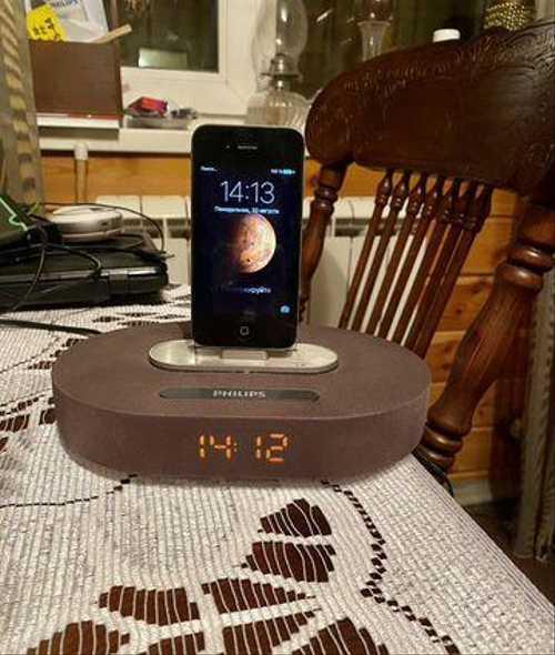 Док станция и зарядное устройство philips для iPho