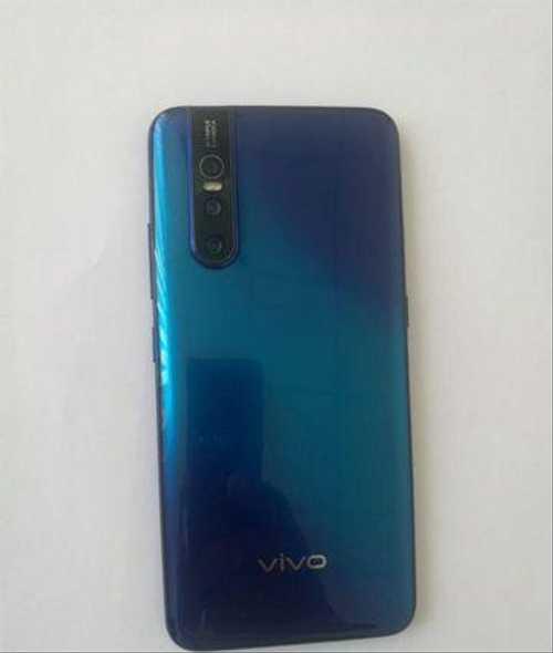 Продам смартфон Vivo V15 pro 6/128гб
