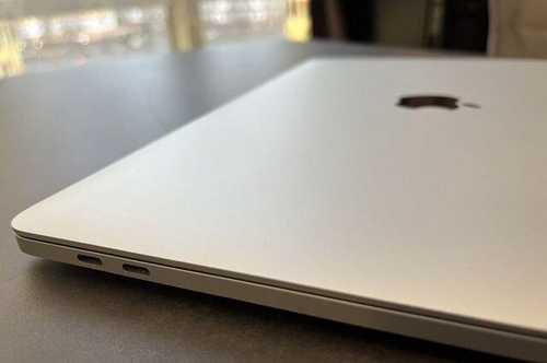 Apple MacBook Pro Retina13 Touch Bar 512Гб 2,9Ггц