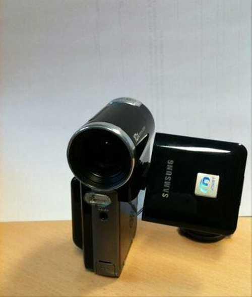 Видеокамера с зумом SAMSUNG VP-M2100 (оптический з
