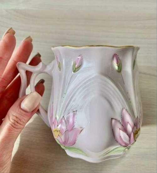 Чашки розового фарфора