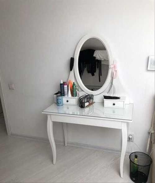 Туалетный столик с зеркалом маленький белый
