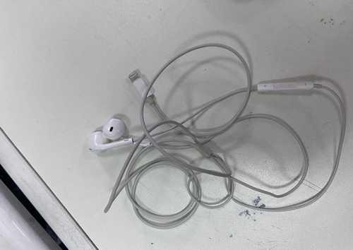 Наушники EarPods