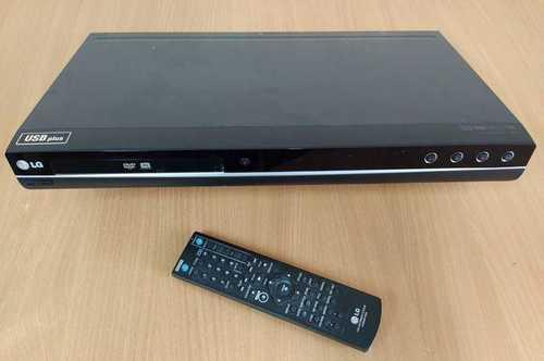 Пишущий проигрыватель DVD LG DR898