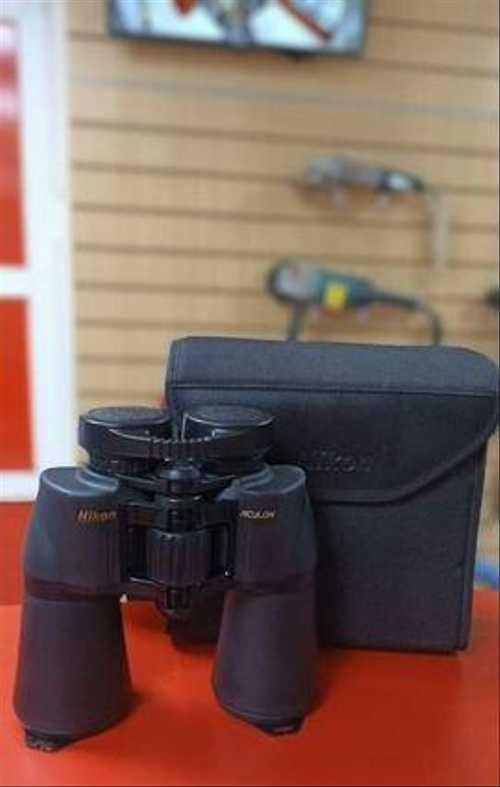 Бинокль Nikon Aculon A211 10x50