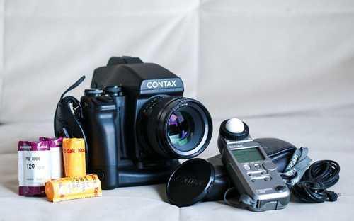 Contax 645 + Carl Zeiss Planar 80mm f/2