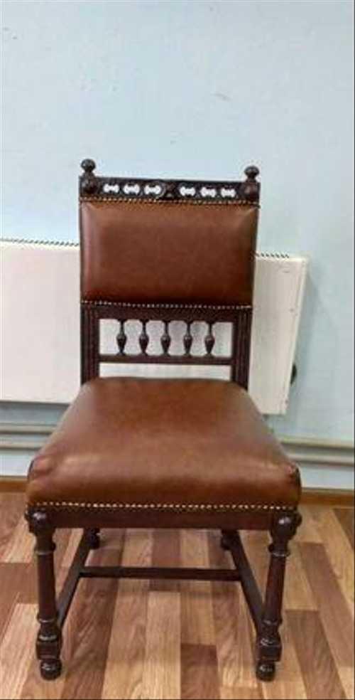 Кожанное кресло,стул старинное-антикварное